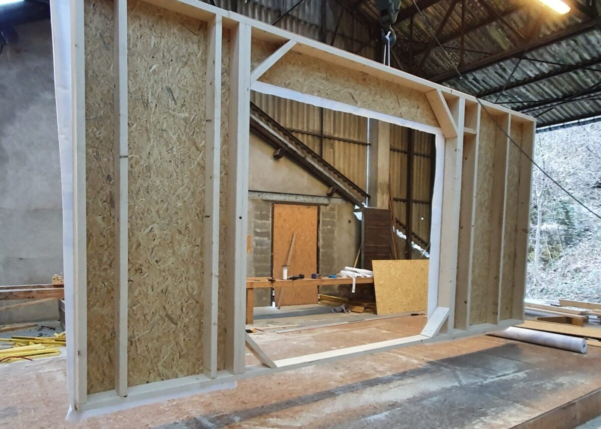 Tout savoir sur les panneaux et dalles OSB : un matériau polyvalent et ...